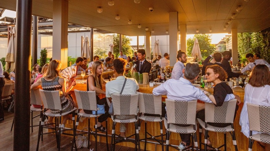 Hôtel avec rooftop à Paris : vivez l’été au ROOF de Madame Rêve | Hôtel ... Hôtel avec rooftop à Paris : vivez l’été au ROOF de Madame Rêve | Hôtel ...